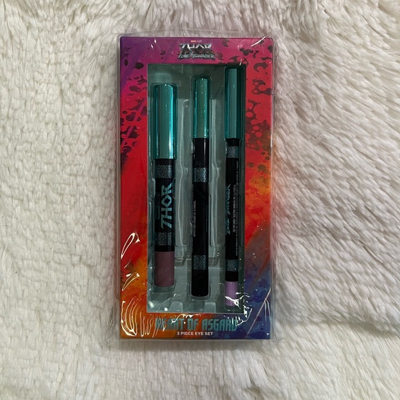 Ulta Beauty | Makeup | Ulta Beauty X Thor Love And Thunder Eye Trio Set ...